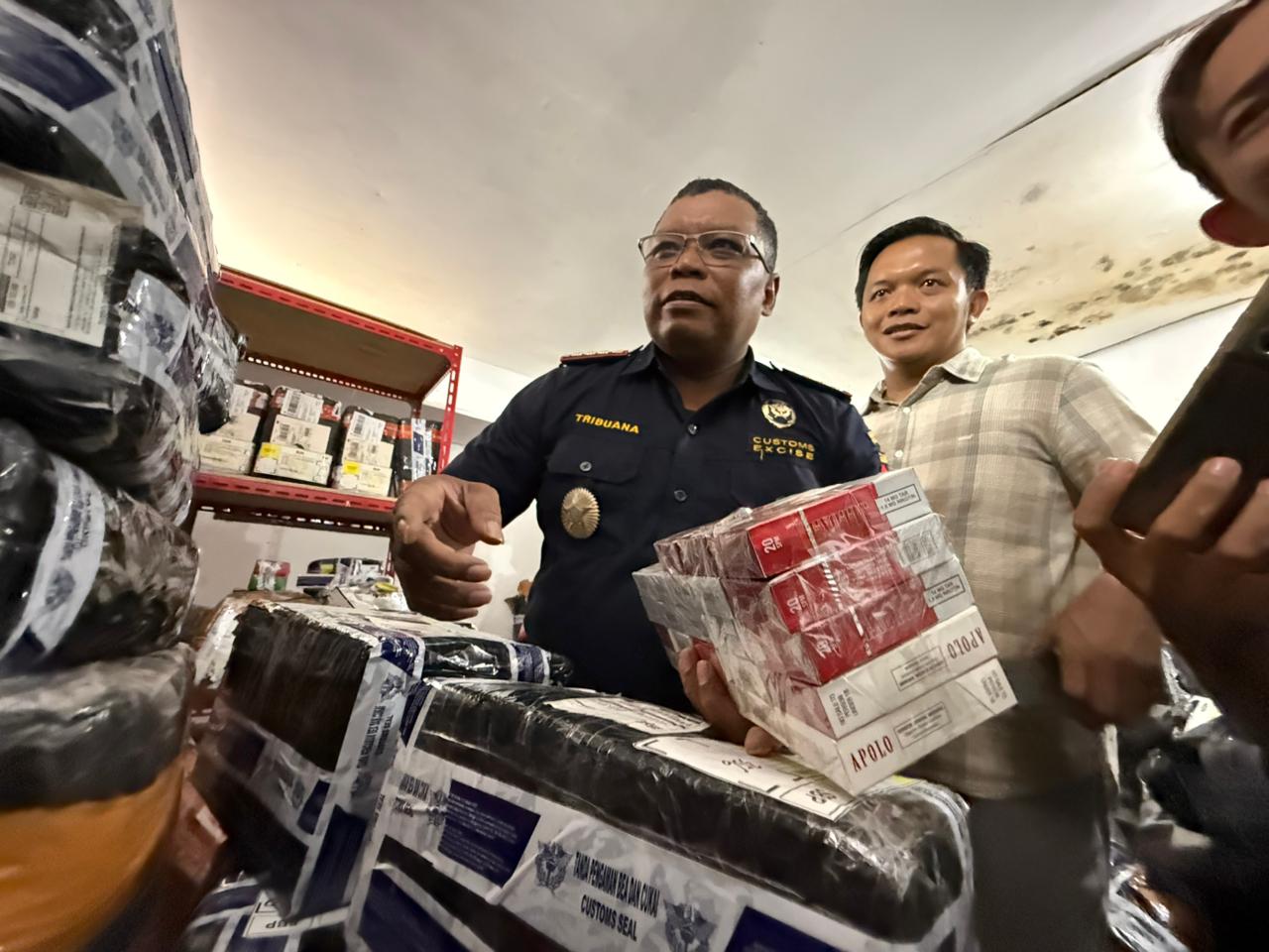 Gempur Rokok dan MMEA Ilegal, Bea Cukai Samarinda Selamatkan Rp2,2 ...